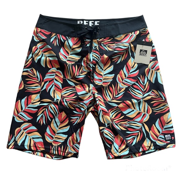 Reef | Shorts | Reef Surf Company Tropical Palm Leaves Mens Surfboard ...